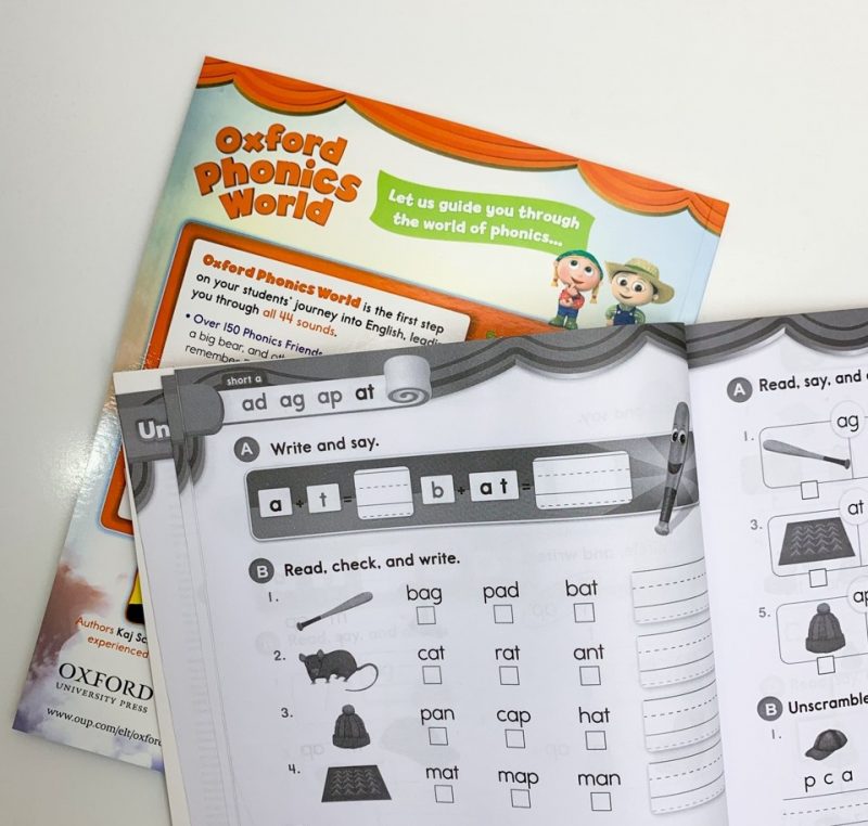 Oxford Phonics World 2 (Student book + Workbook) - Diep Anh Bookstore